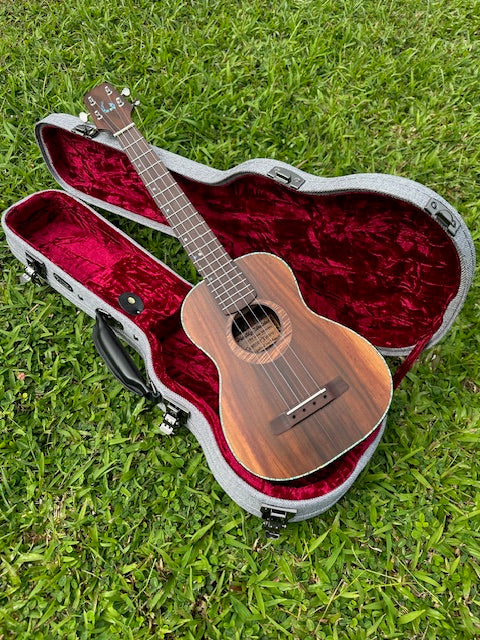 Milo extended tenor with curly koa binding and shell – Heritage ukulele